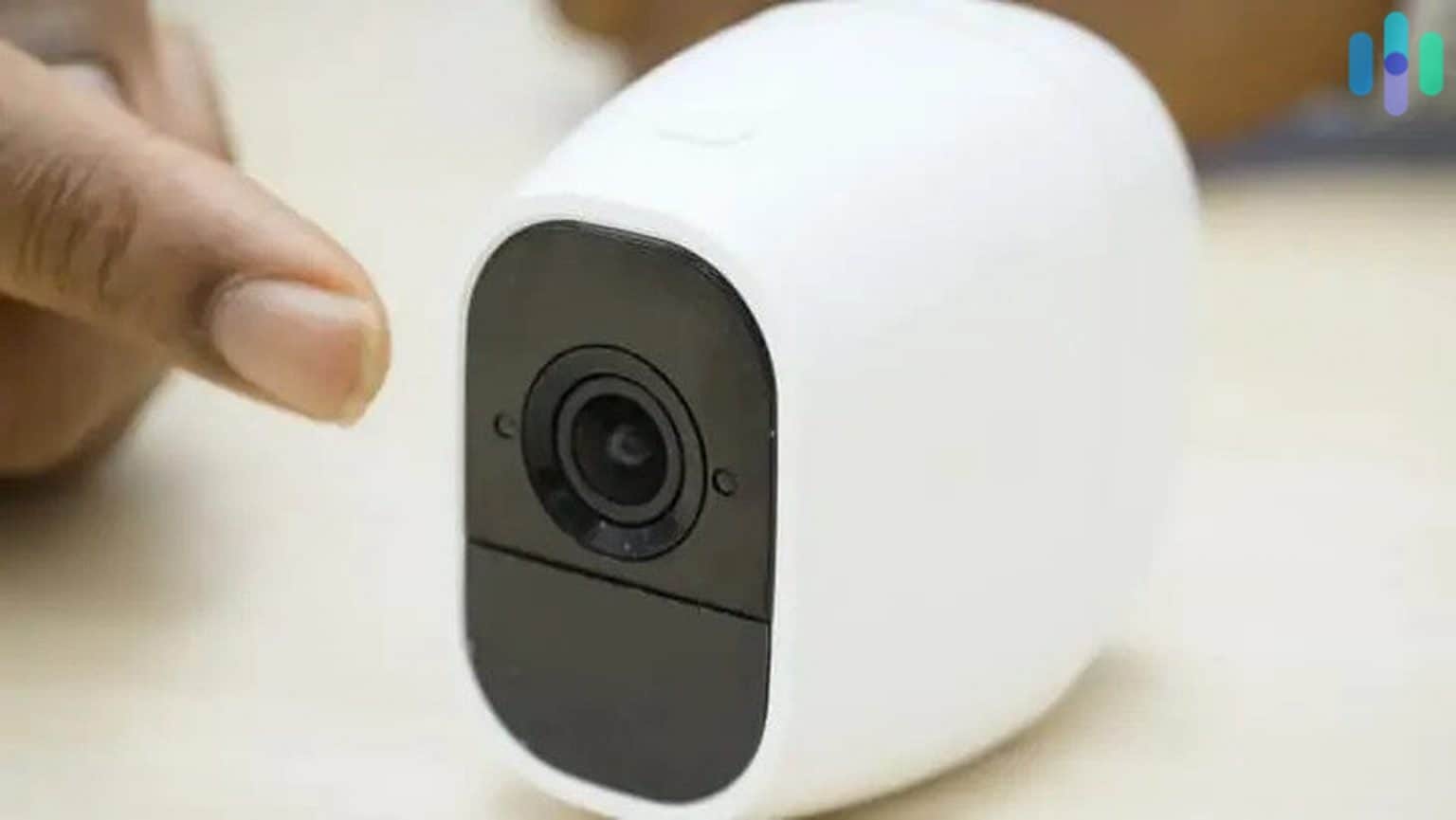 Ring vs Arlo | Which DIY Home Security System is Better? | Security.org