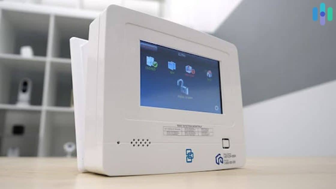 The 2024 Guide to Home Security Systems | Security.org