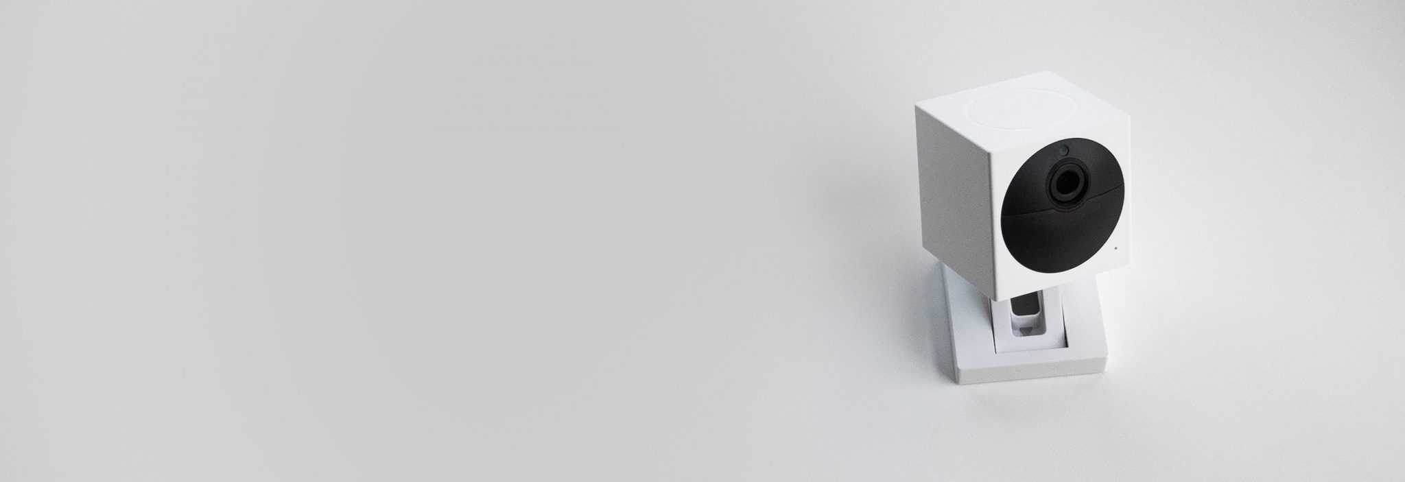 How Do Wireless Security Cameras Work? | Security.org